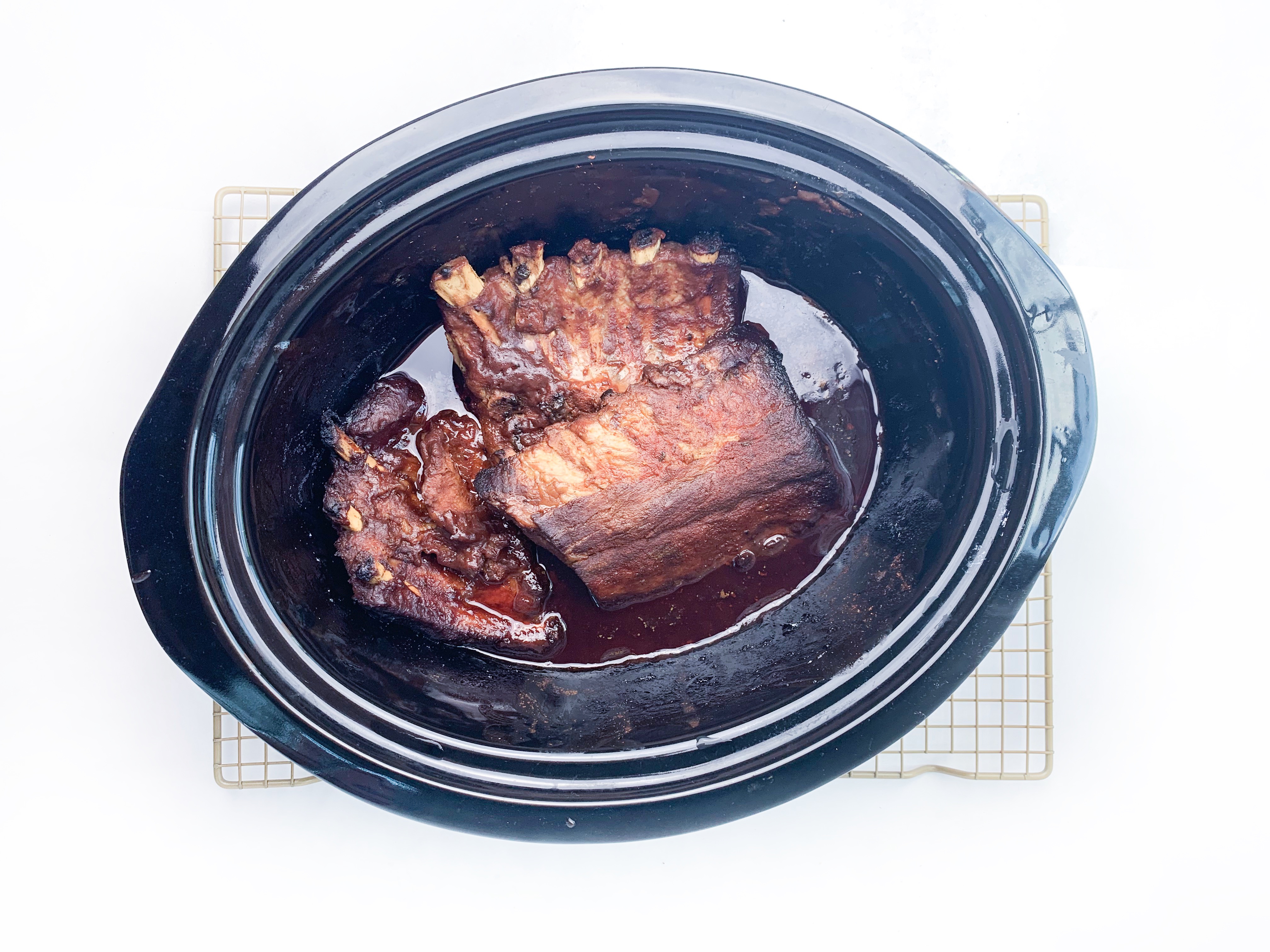 SLOW COOKER BARBECUE RIBS - Dwell & Dine